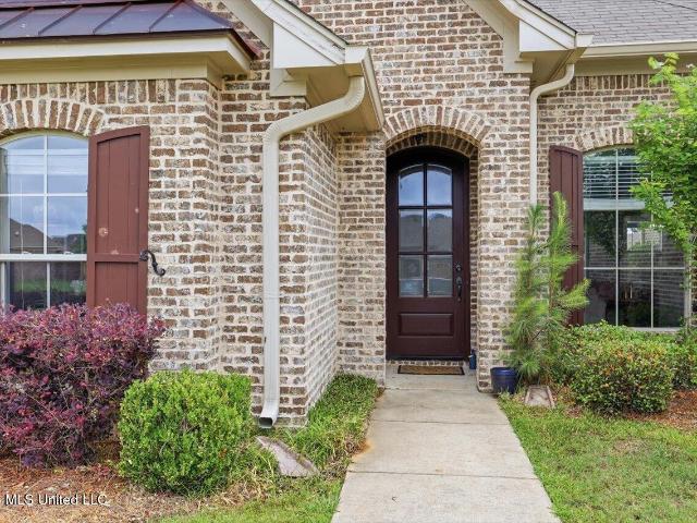 447 Greenfield Ridge Circle