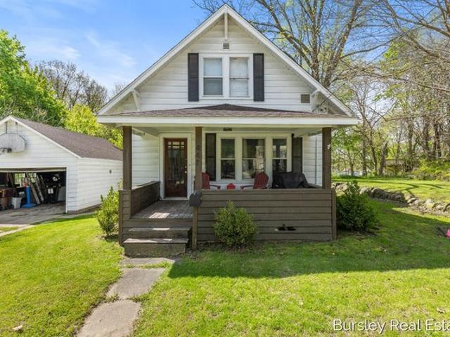 447 E Lincoln Ave, Ionia, MI 48846
