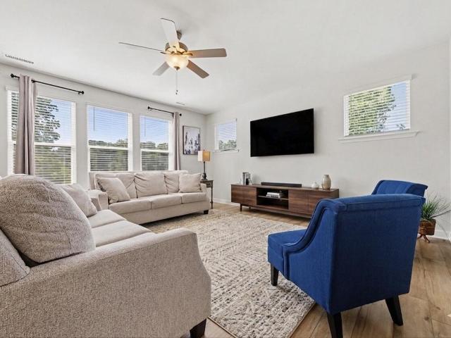 447 Forestview Crest Way