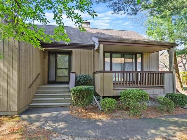 447 Hammerstone Ln #A, Stratford, CT 06614