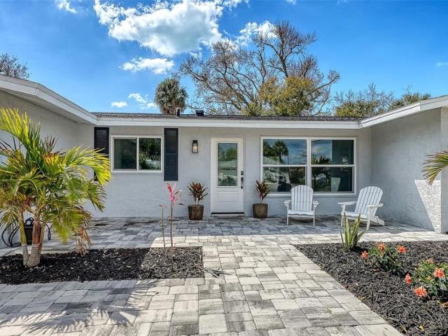 447 N Shore Dr, Osprey, FL 34229 | MLS #A4684 | Compass