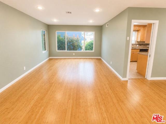 447 S Palm Drive 6
