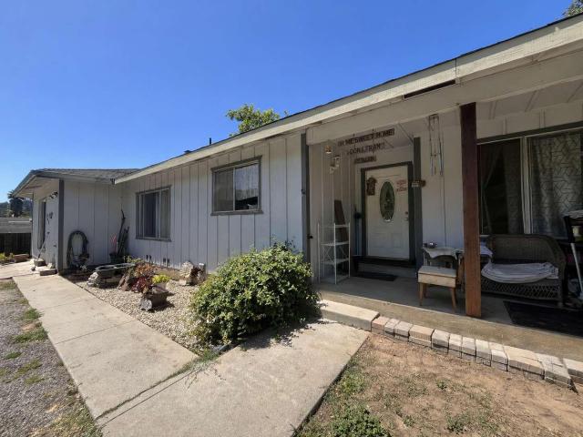 447 Strawberry Rd, Watsonville, CA 95076 | MLS #226055 | Compass