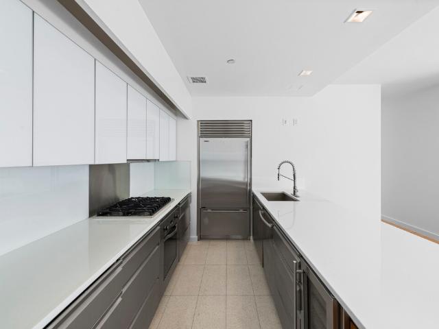 447 W 18TH Street 4C