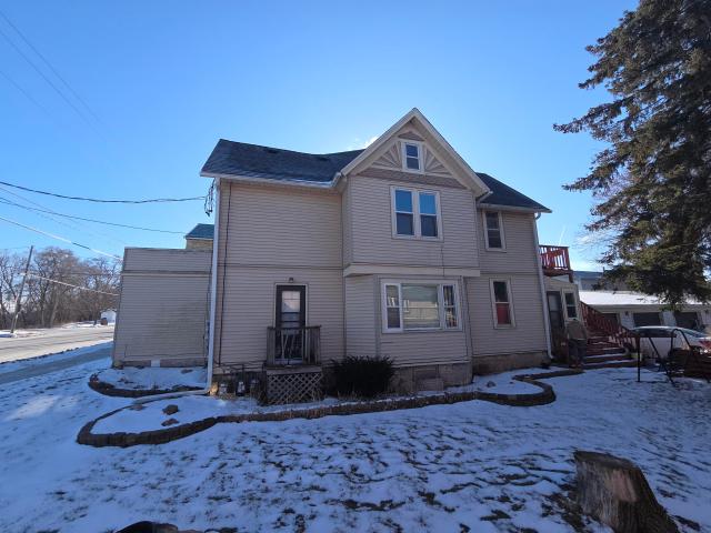447 W Main St