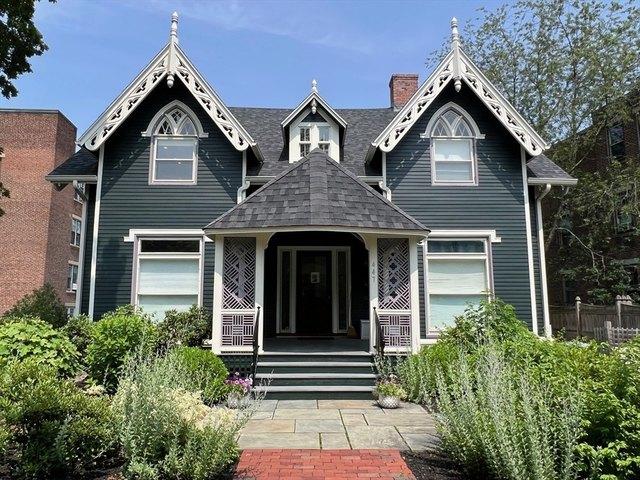 447 Washington St Apt 3, Brookline, MA 02446