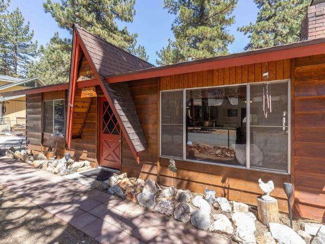 44844 Manzanita Lane