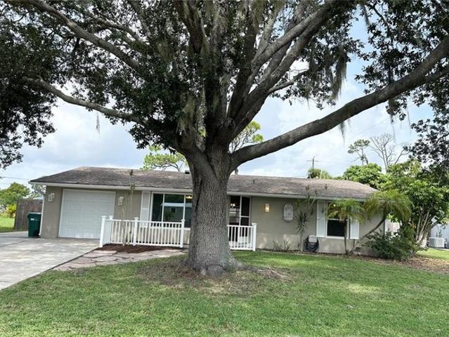 4485 Costello St, Port Charlotte, FL 33948