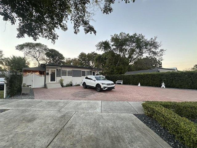 4485 SW 7th St, Miami, FL 33134