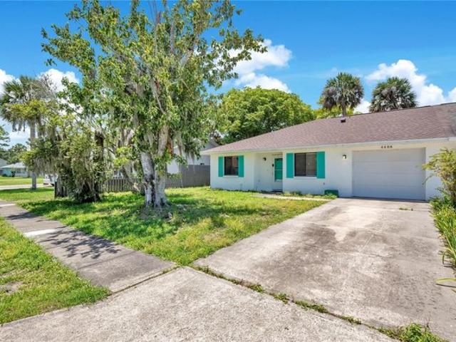 4488 Hidden Village Dr, Port Orange, FL 32127