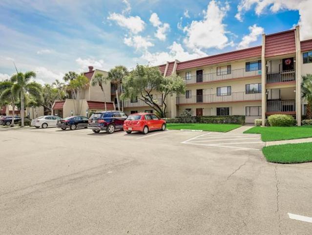 4489 Luxemburg Ct #308, Lake Worth, FL 33467