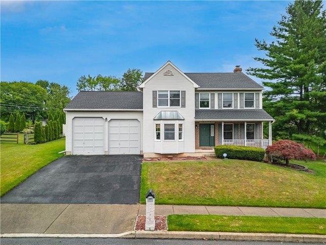 4480 Jasmine Dr, Bethlehem, PA 18020