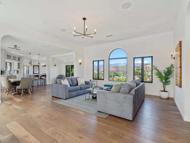 4480 Sunnycrest Drive