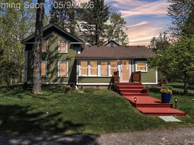 4481 Blood Rd, Metamora, MI 48455