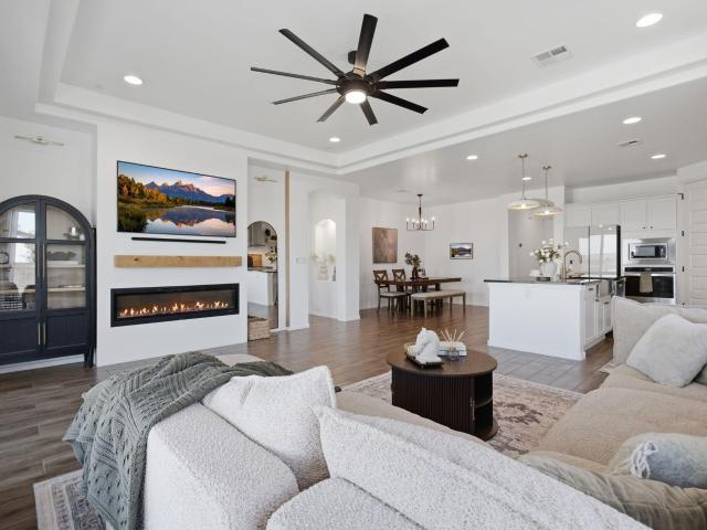 4481 Golden Eagle Loop NE