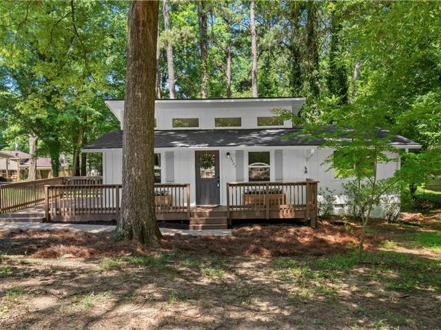 4483 Collins Circle