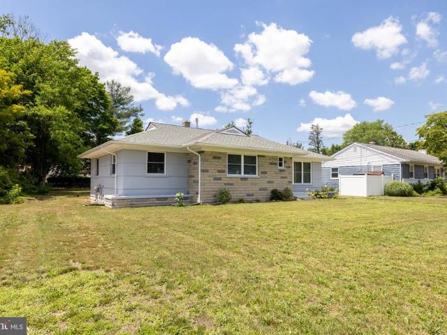 448 Carpy Avenue