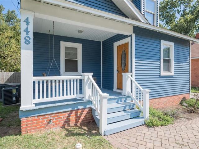 448 Chapel ST
