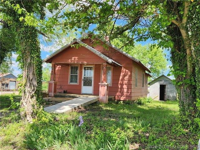 448 Armstrong Ave, Stoutland, MO 65567