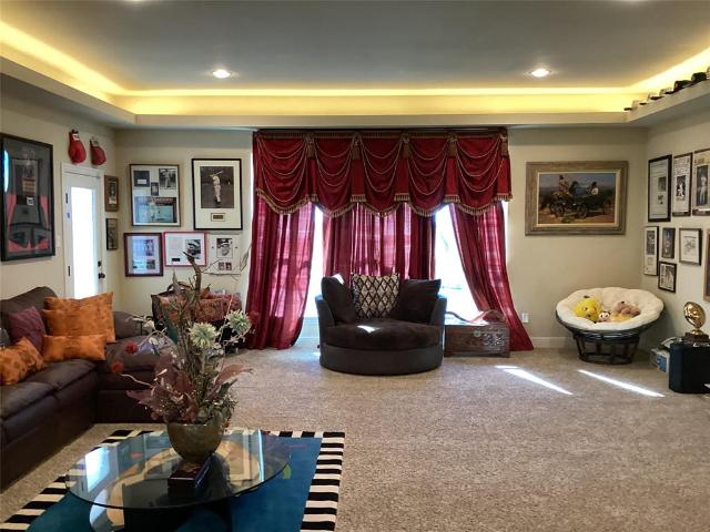 448 Breezeway Ct, Cedar Hill, TX 75104 | MLS #21101