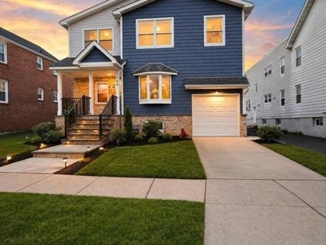 448 Fern Ave, Lyndhurst, NJ 07071