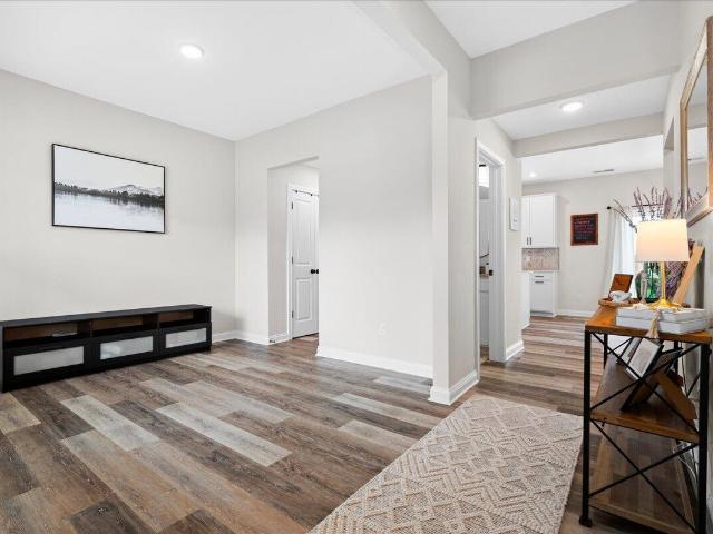 448 Friendly Avenue