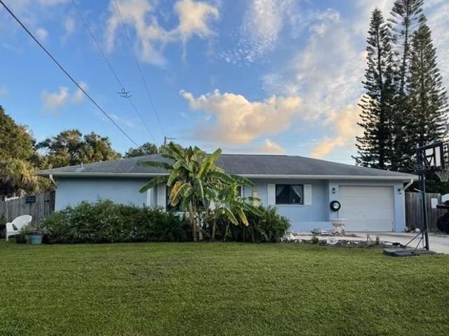 448 Holly Rd, Venice, FL 34293