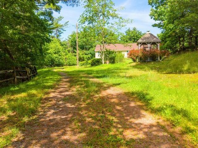 448 Hickory Ln, Shickshinny, PA 18655