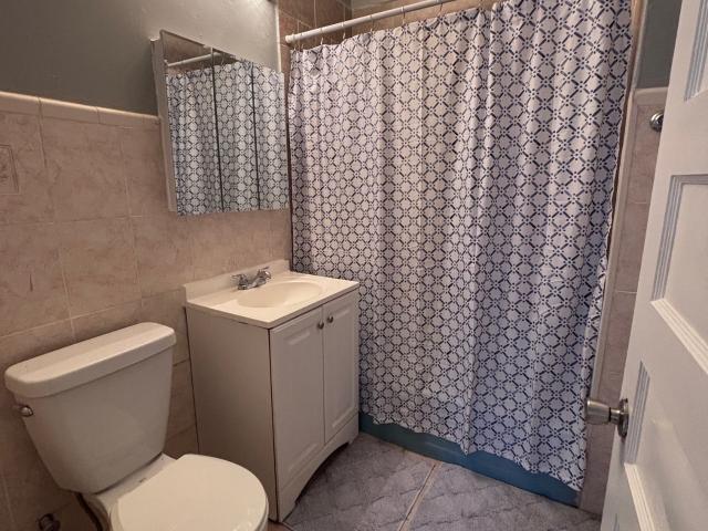 448 Hillside Ave, Unit 2, Hartford, CT 06106 | MLS #24167