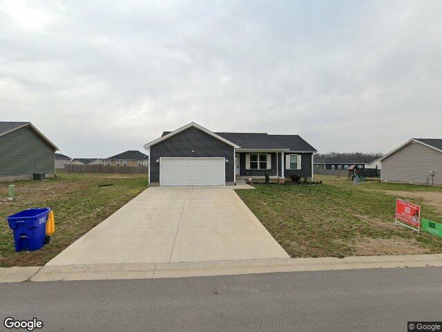 448 Lansing Ln, Bowling Green, KY 42101