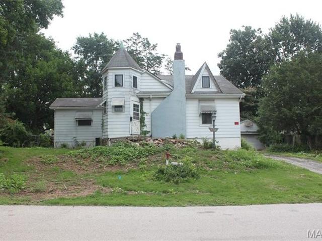 448 Magnolia Ave, Kirkwood, MO 63122