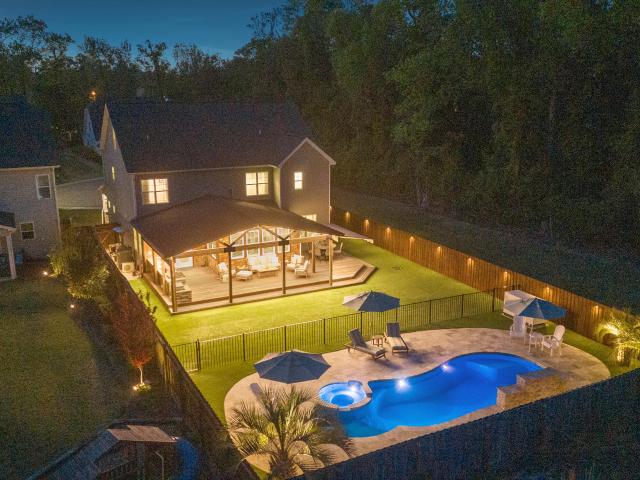 448 Middle Grove Lane