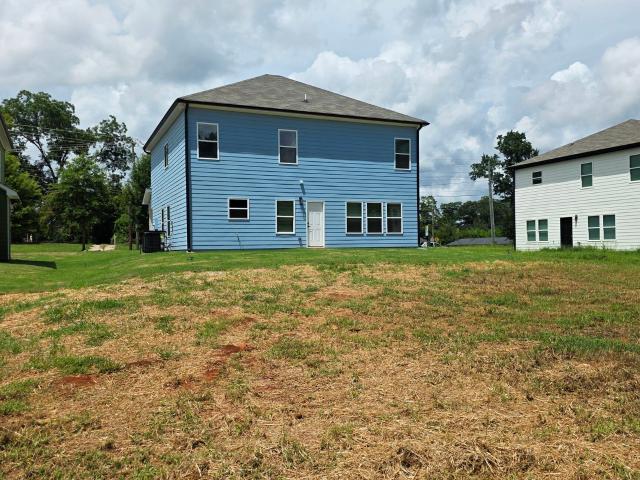 448 N Hill Street