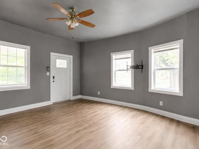 448 N State Avenue SE