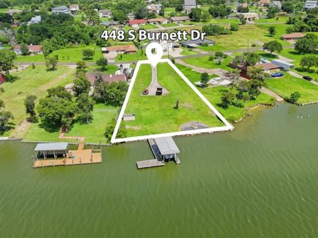 448 S Burnett Dr, Baytown, TX 77520