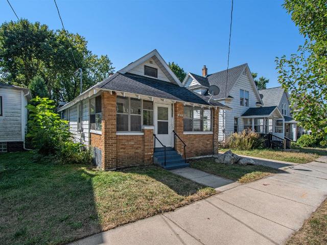 448 Spencer Street