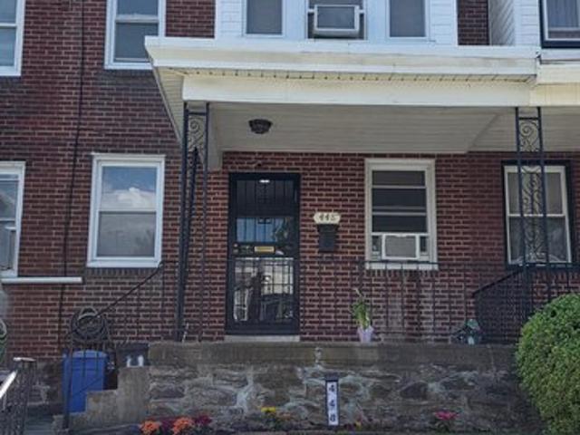 448 Robbins St, Philadelphia, PA 19111