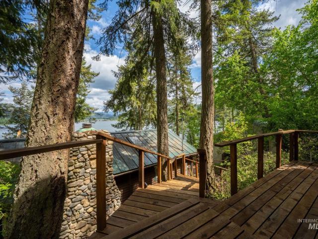 448 Rocky Point Loop Rd