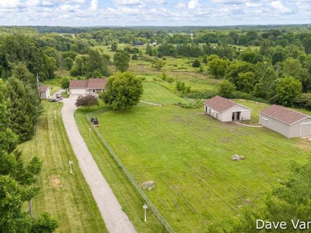 4494 Barber Rd, Hastings, MI 49058
