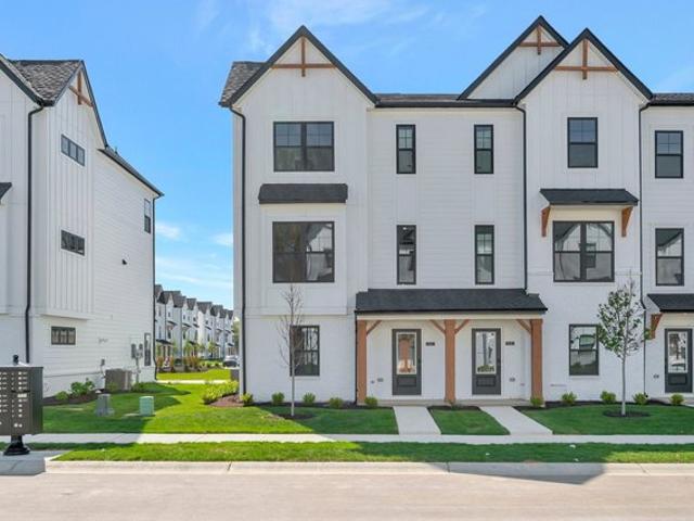 4494 Yellowwood Ave, Brownsburg, IN 46112