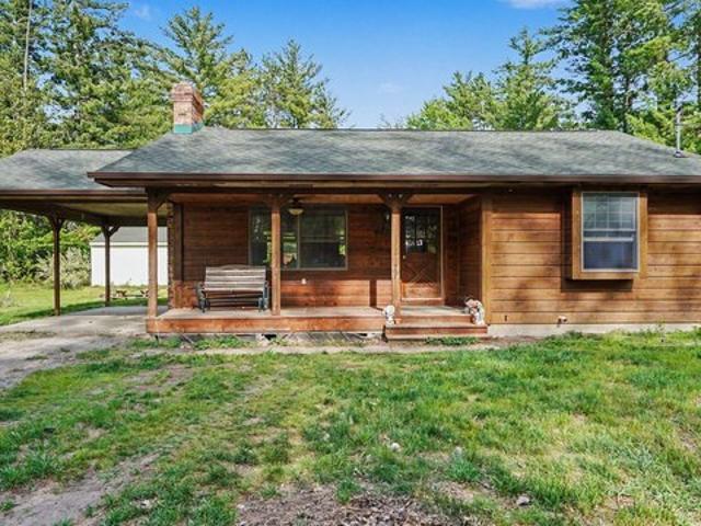 4495 Anderson Dr, Gladwin, MI 48612