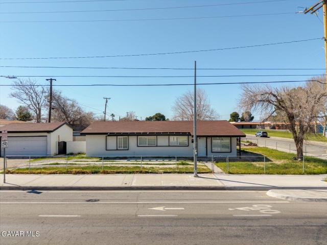 44961 5th St E, Lancaster, CA 93535 | MLS #26002