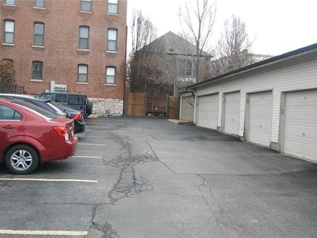 4496 Maryland Ave Unit B, Saint Louis, MO 63108