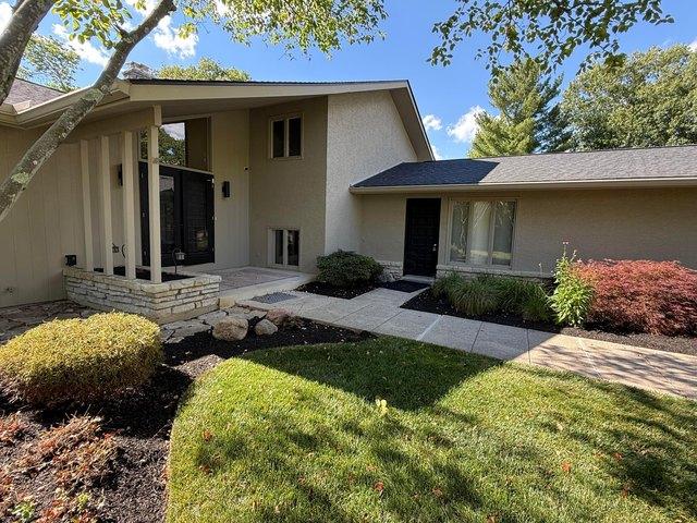 4499 Summit Ridge Dr, Upper Arlington, OH 43220