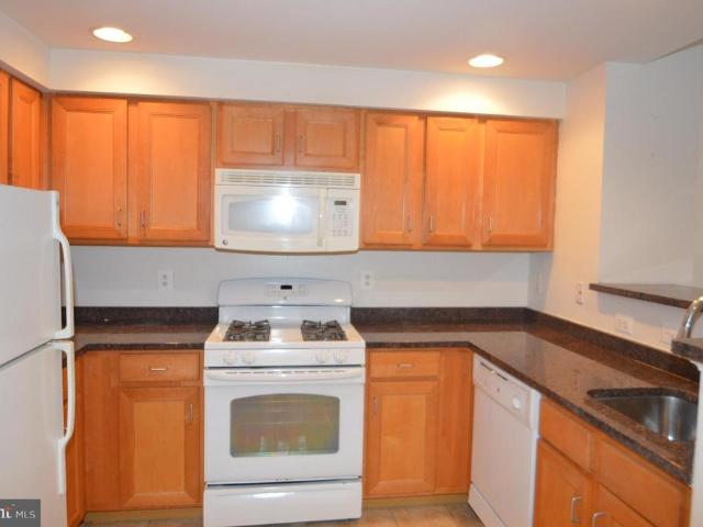 4490 Market Commons Drive # 412