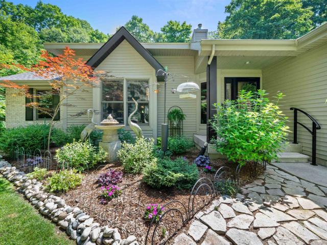 4490 Marykris Lane