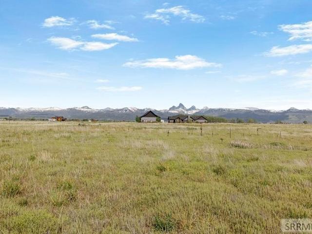 4490 Heads up Rd, Tetonia, ID 83452