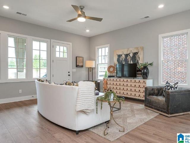 4492 Everlee Parkway