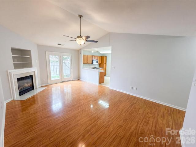 4493 Easywater Lane