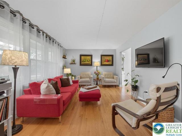 4493 Spring Drive